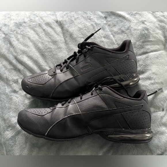 Puma | Shoes | Mens Puma Evertrack Sneakers Sz 9 | Poshmark